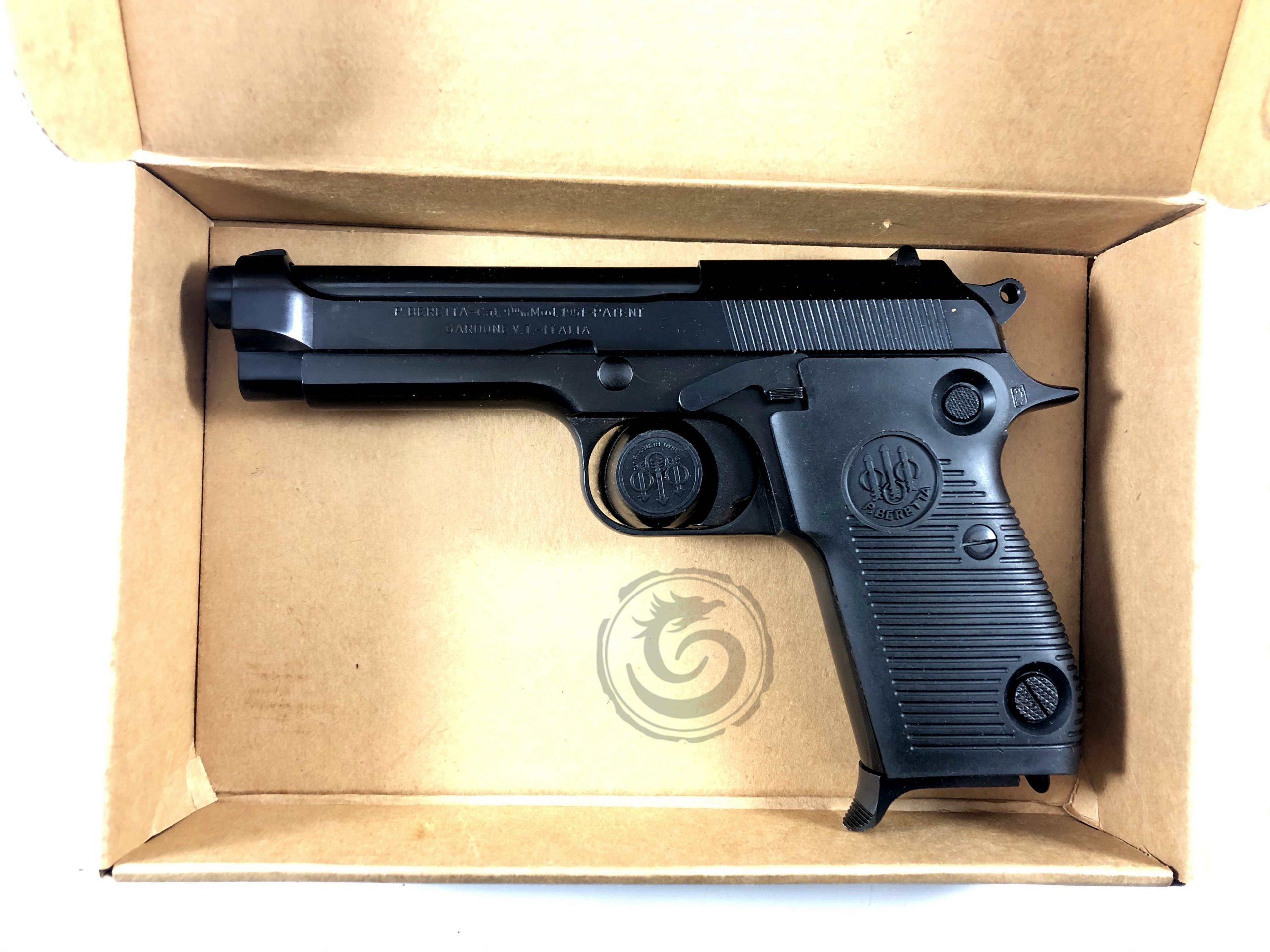 Beretta M1951 9mm Semi-Auto Pistol LIKE NEW Condition » Tenda Canada