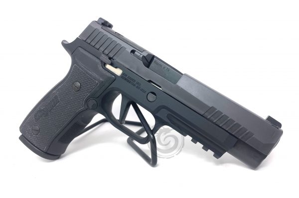 SIG Sauer P320 AXG 9mm Optic Ready #320AXGF-9-BXR3-R2-10 » Tenda Canada